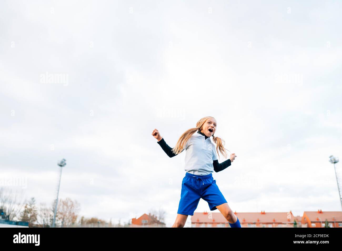 Football arm up hi-res stock photography and images - Alamy