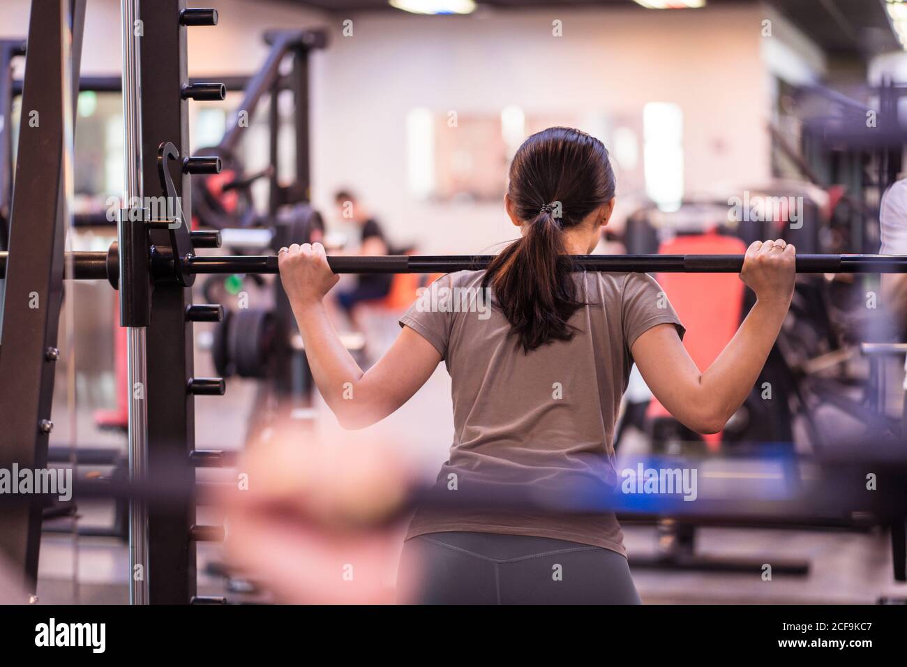 Barbell back squat hi-res stock photography and images - Alamy