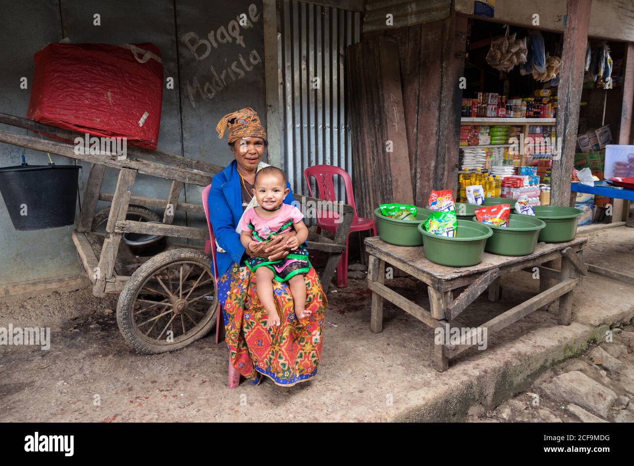Poor ethnic hi-res stock photography and images - Alamy