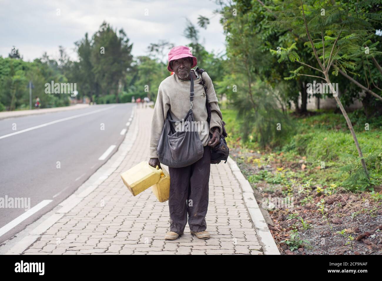 Homeless african hi-res stock photography and images - Alamy