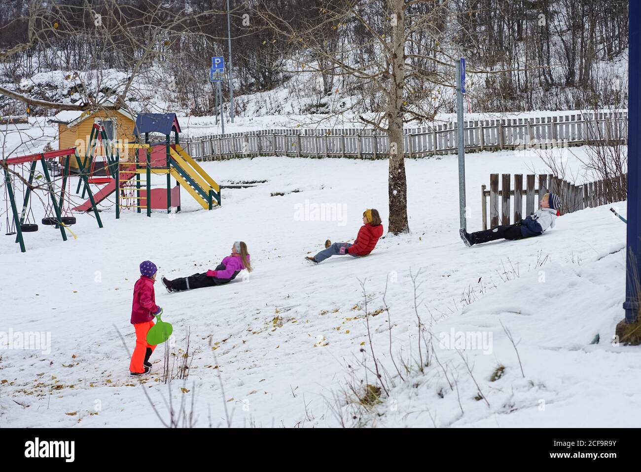 Norway children snow hi-res stock photography and images - Alamy