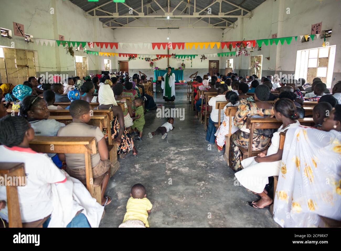 African community meeting traditional hi-res stock photography and ...