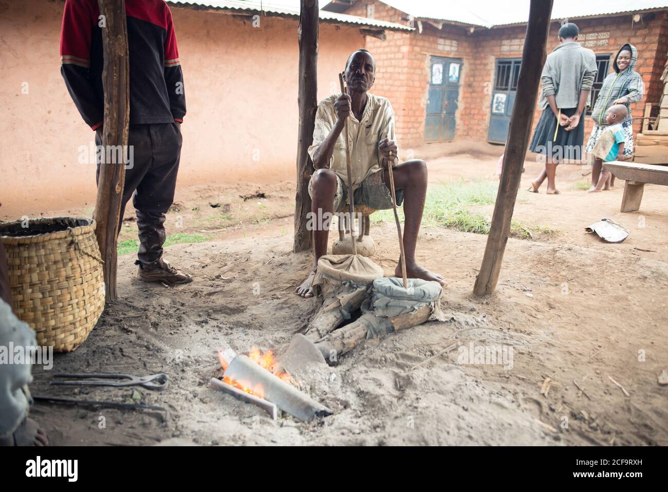 Burning straw man hi-res stock photography and images - Alamy