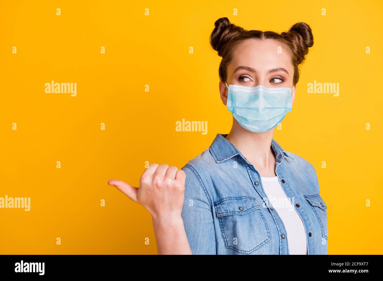 Close-up portrait of her she attractive pretty healthy brown-haired ...