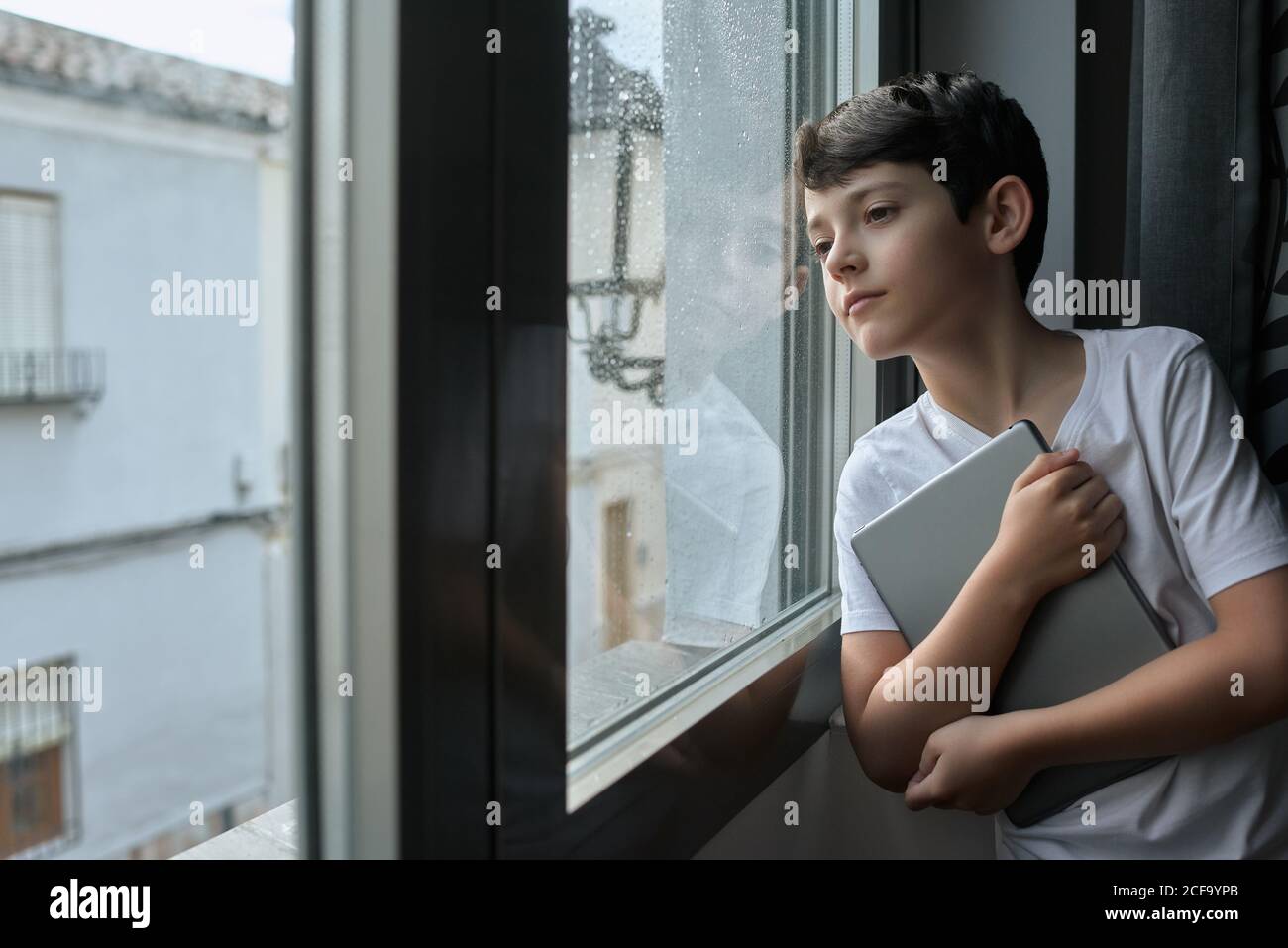 Rain indoors child hi-res stock photography and images - Alamy