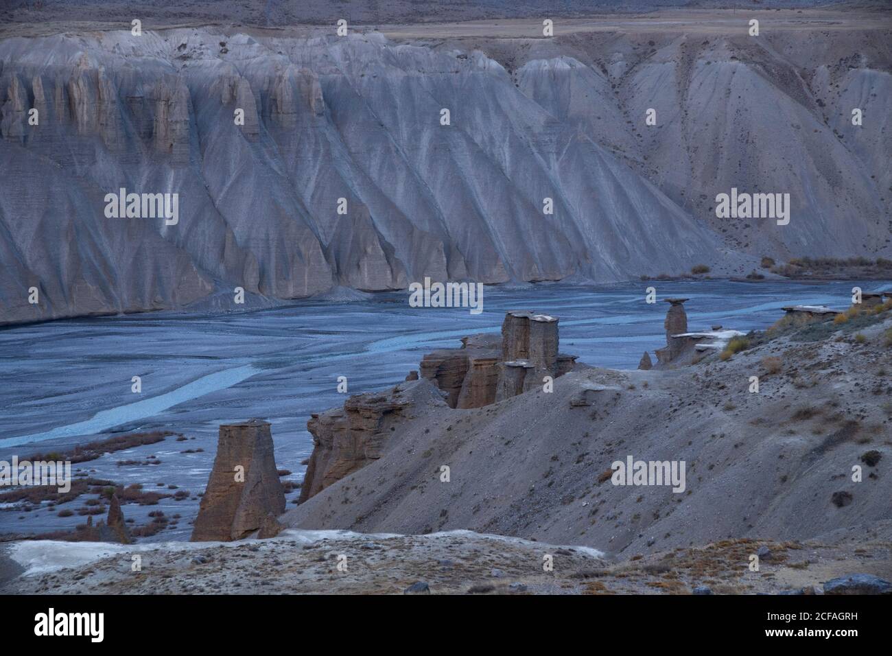 Cold desert hi-res stock photography and images - Alamy