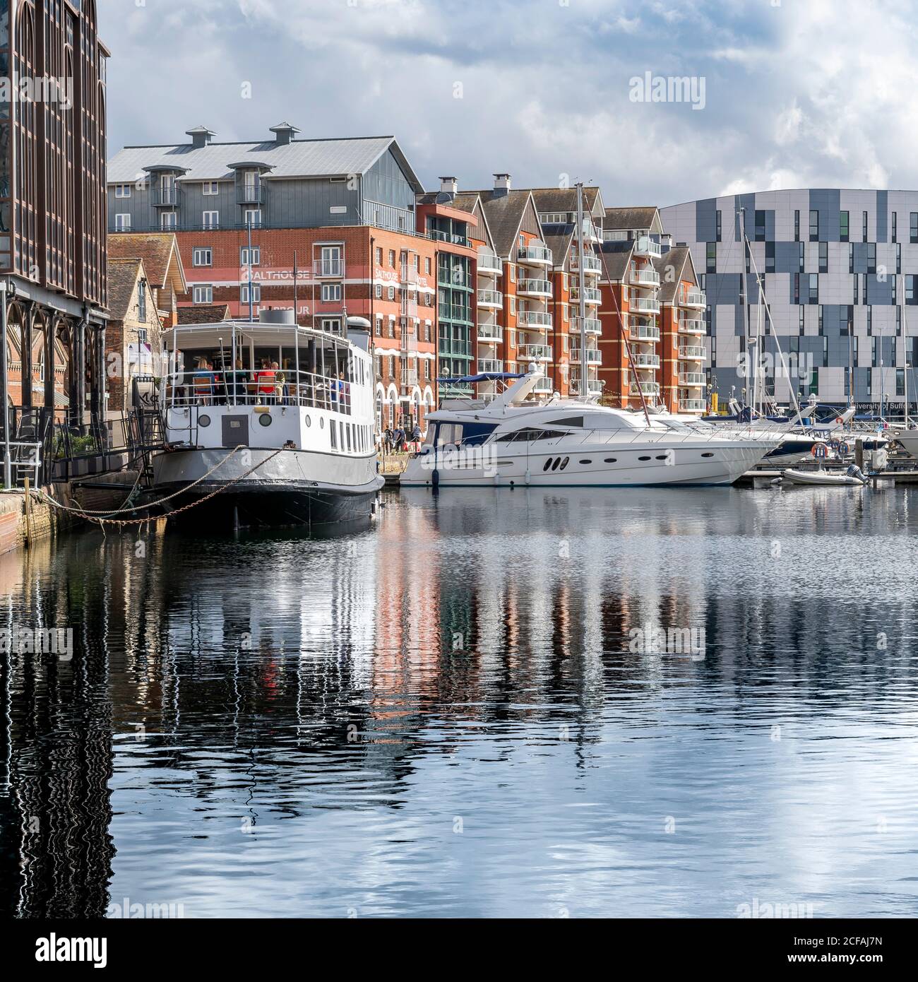 Ipswich Waterfront. Home to the University of Suffolk, The Ark - a ...