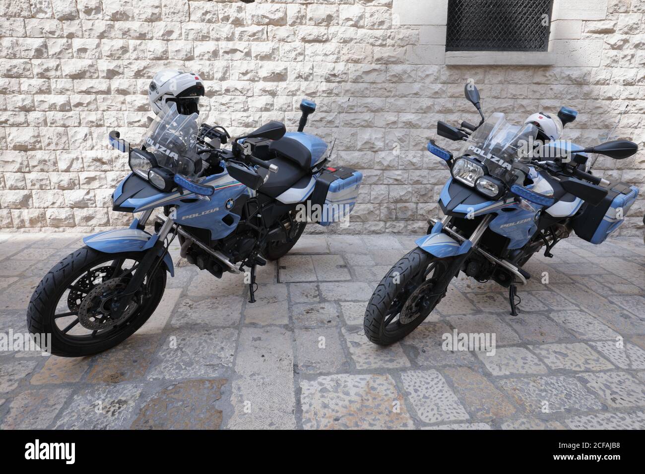 Police bike motorbike motorcycle hi-res stock photography and images ...