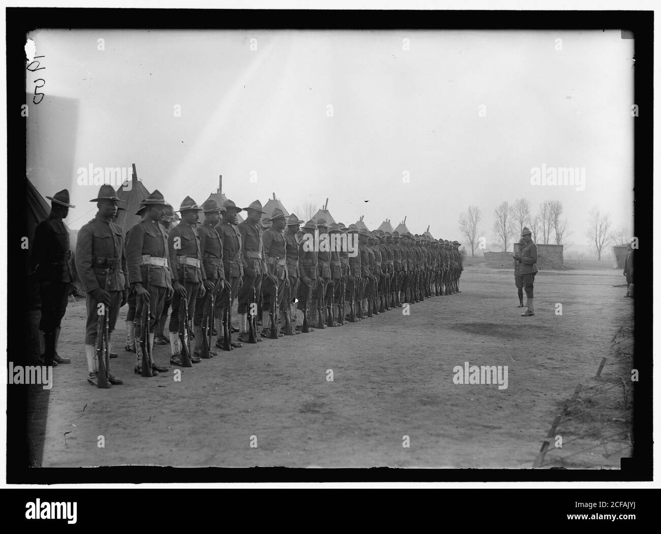 American soldiers drill hi-res stock photography and images - Alamy