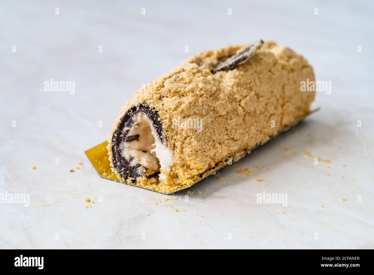 Arctic roll hi-res stock photography and images - Alamy