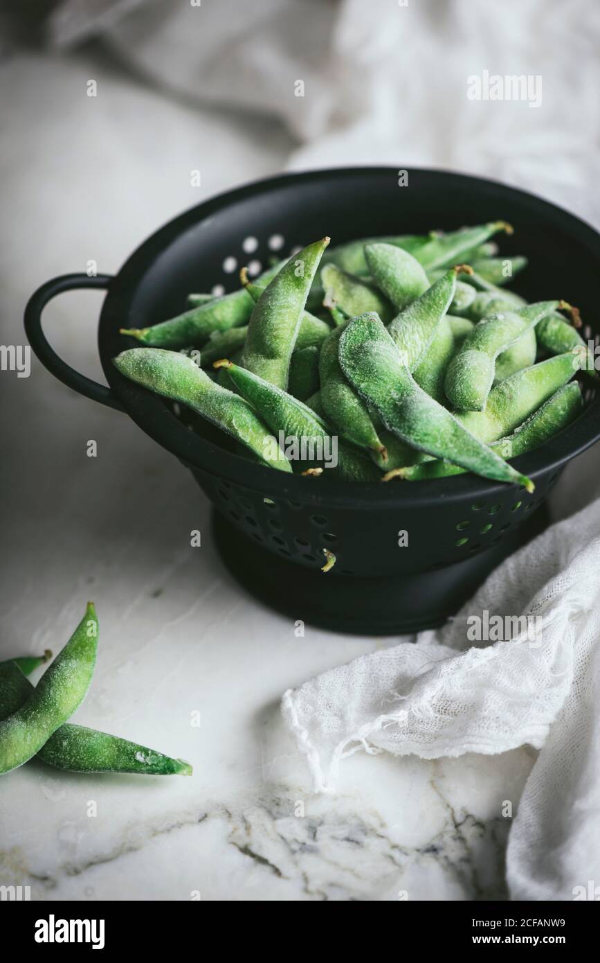 Black edamame hi-res stock photography and images - Alamy