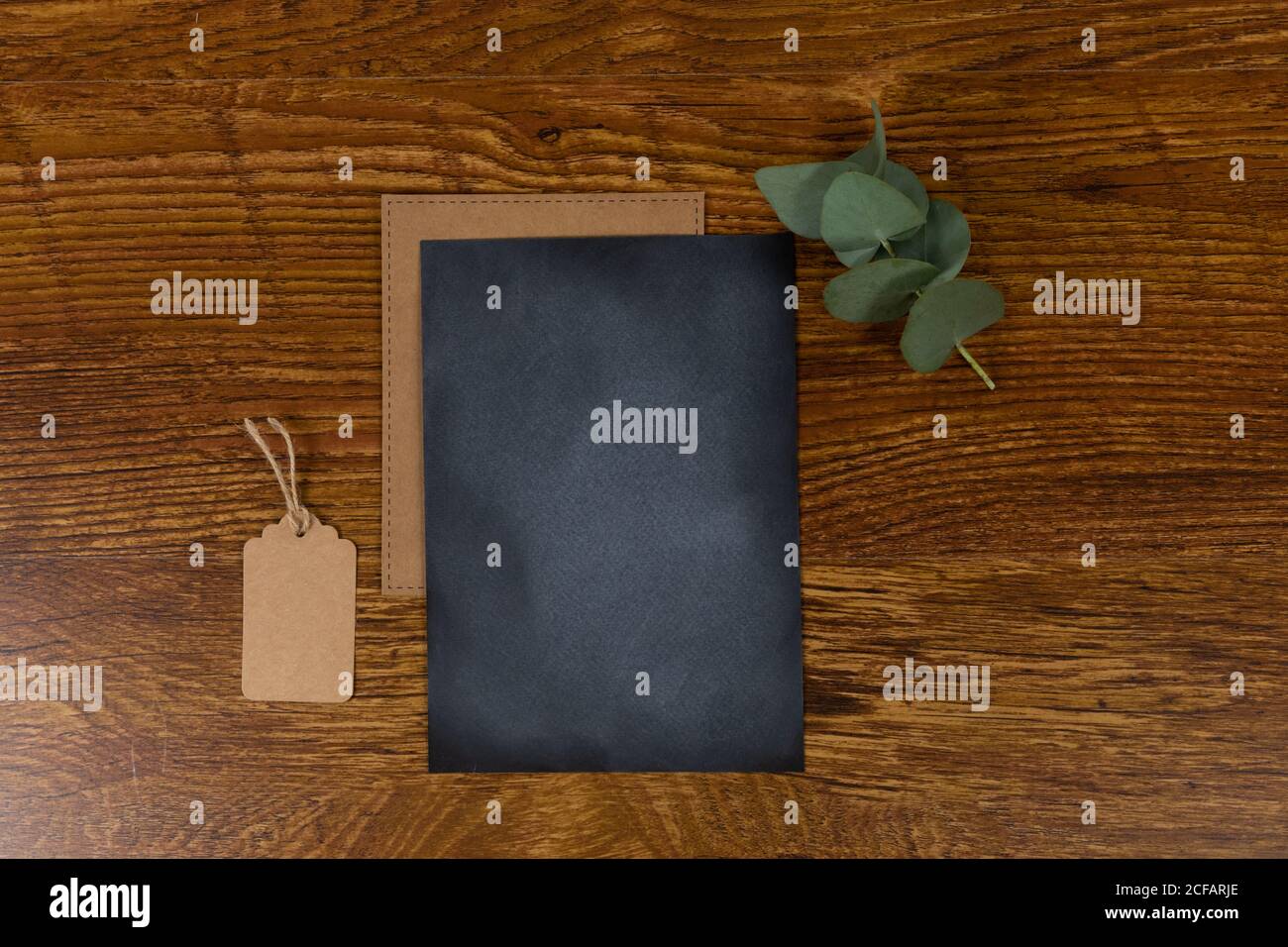 Black sheet paper hi-res stock photography and images - Alamy