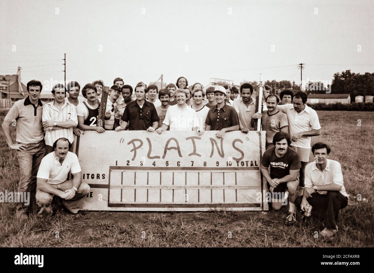 President Jimmy Carter plays softball 1976 - 1979 with off duty Secret ...