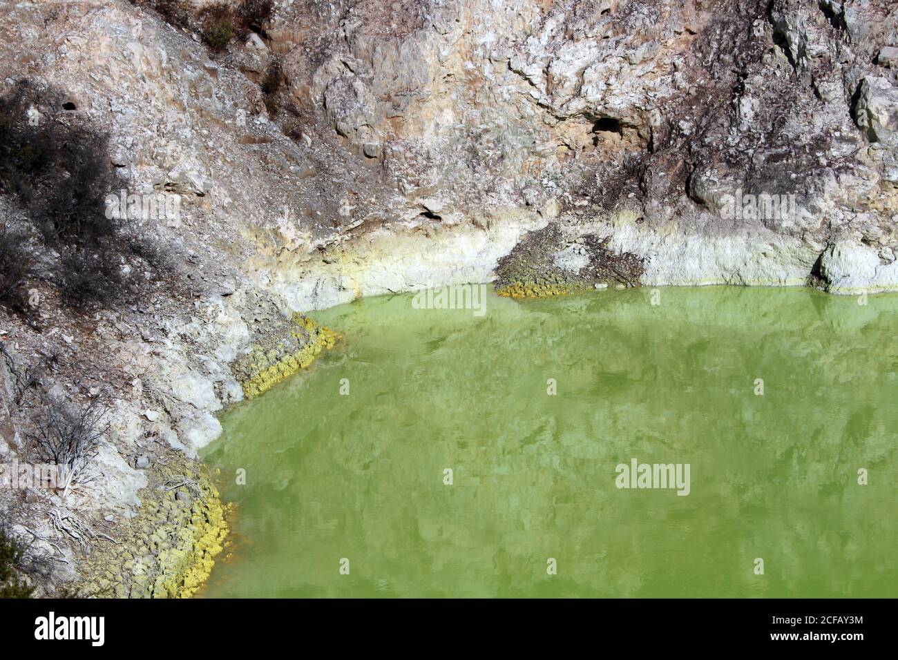 The Devil's Bath, Waiotapu Thermal Wonderland, Rotorua, North Island ...