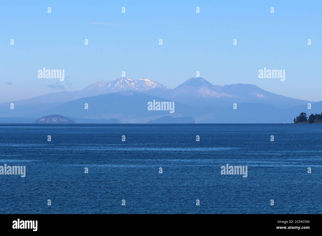 Lake taupo region hi-res stock photography and images - Alamy