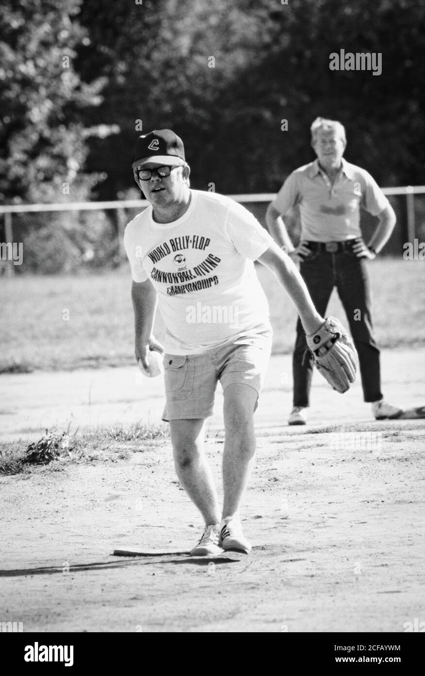 President Jimmy Carter plays softball 1976 - 1979 with off duty Secret ...