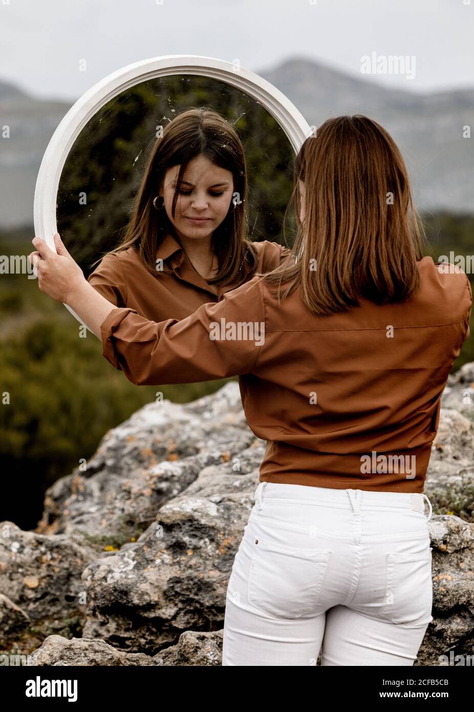 Big bush woman hi-res stock photography and images - Alamy