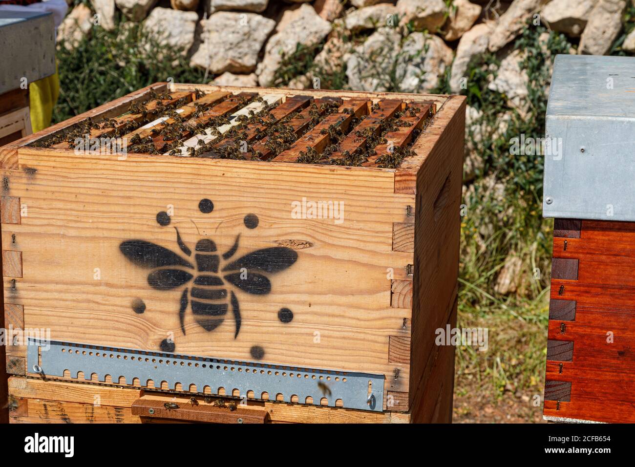 Beehive box hi-res stock photography and images - Alamy