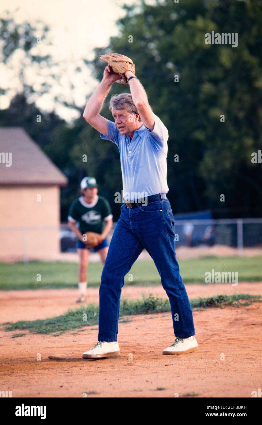 President Jimmy Carter, VP Walter Mondale and teams play softball in ...