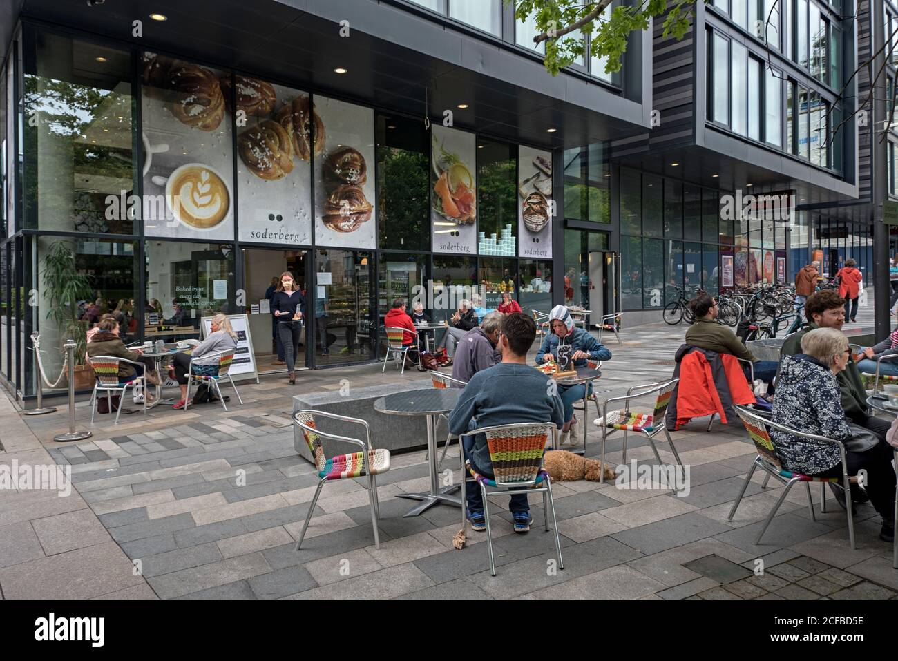 Cafe edinburgh hi-res stock photography and images - Alamy