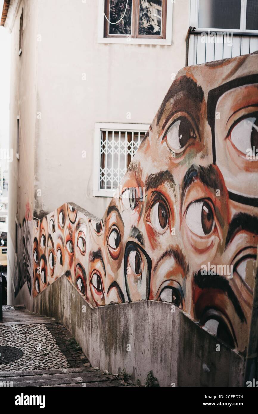 Eyes on the street hi-res stock photography and images - Alamy