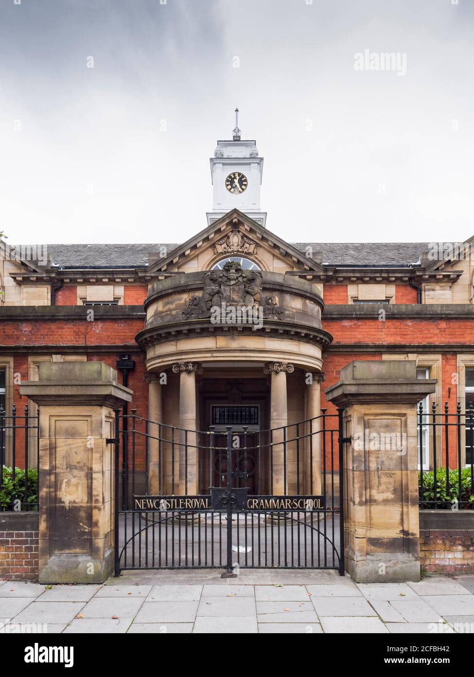 Gates of Newcastle Royal Grammer School at Jesmond, Newcastle upon Tyne ...