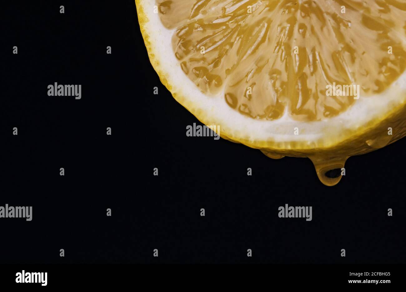 Lemon slice dripping hi-res stock photography and images - Alamy