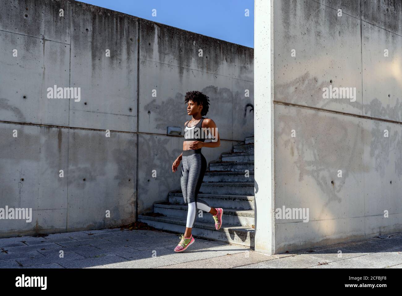 Sports stairs hi-res stock photography and images - Alamy