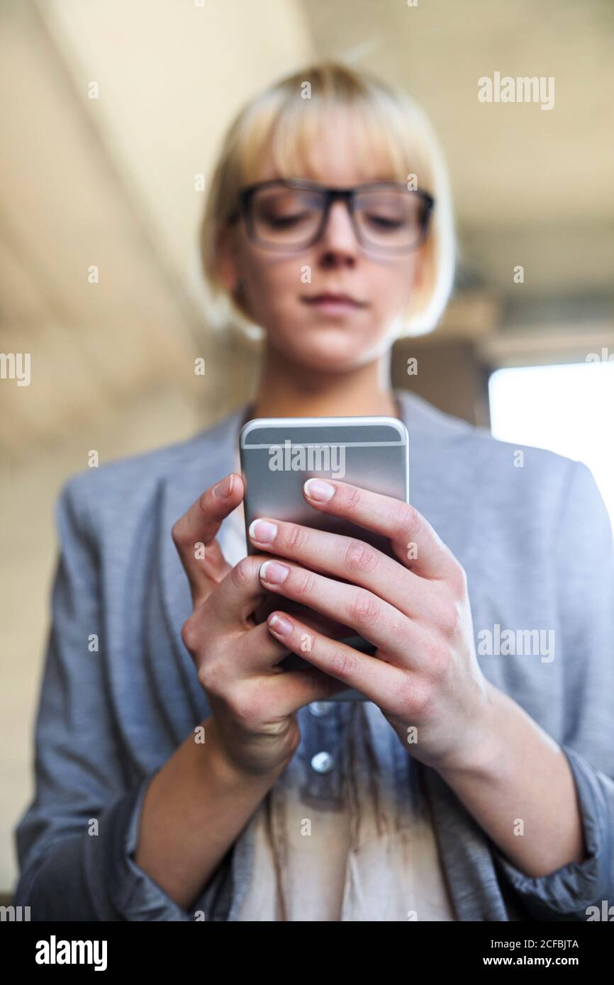 BusinessWoman with smartphone Stock Photo - Alamy