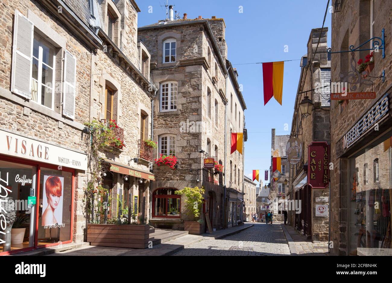 Dinan france hi-res stock photography and images - Alamy