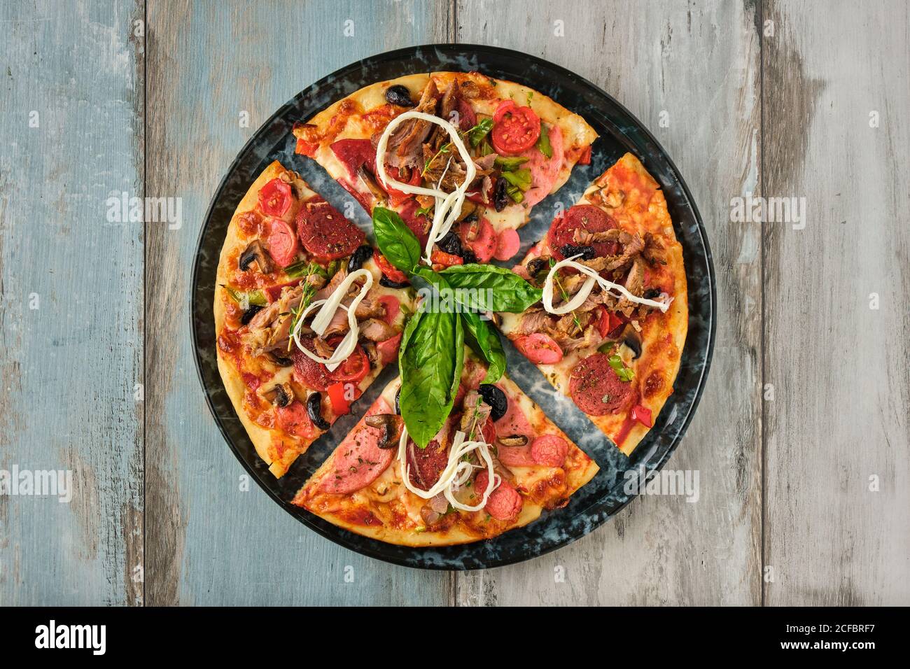 Pizza top view hi-res stock photography and images - Alamy