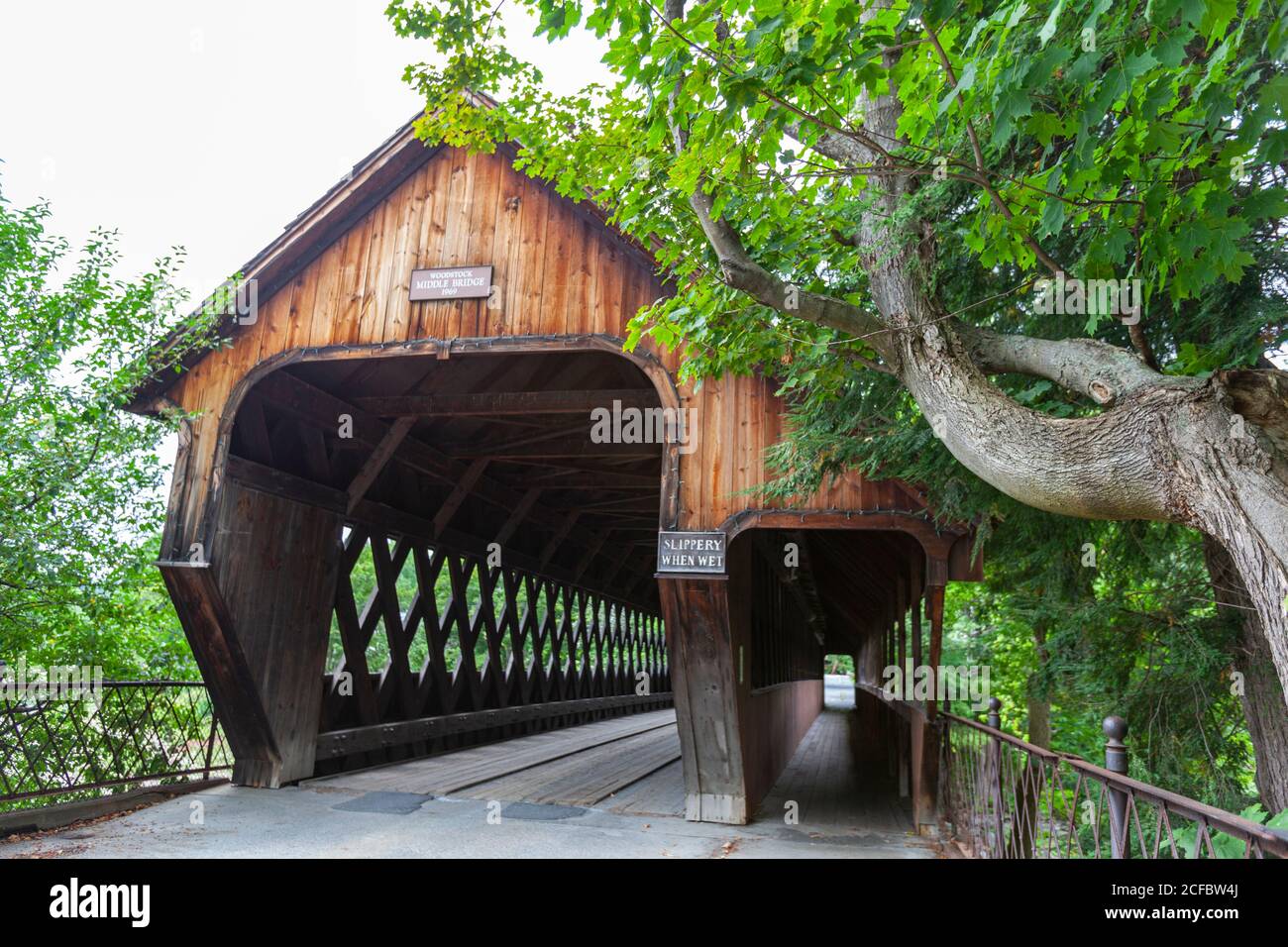 Middle Covered Bridge, Woodstock, Vermont, USA Stock Photo - Alamy