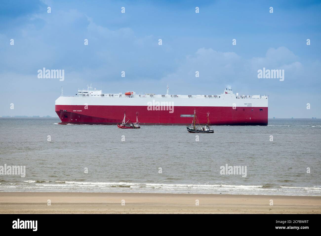 Tanker off borkum hi-res stock photography and images - Alamy