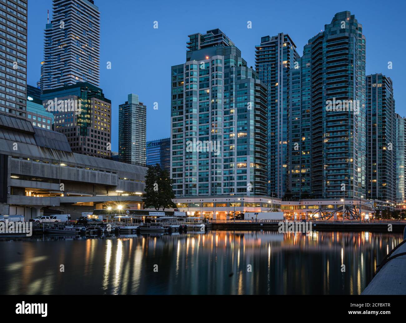 Tower blocks hi-res stock photography and images - Alamy