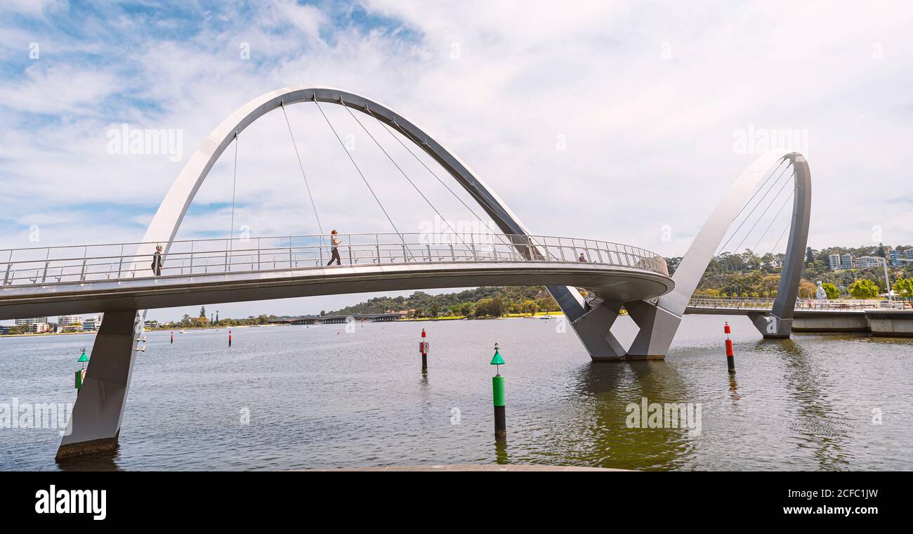 Perth, WA, Nov 2019: The Elizabeth Quay Pedestrian Bridge on the Swan ...