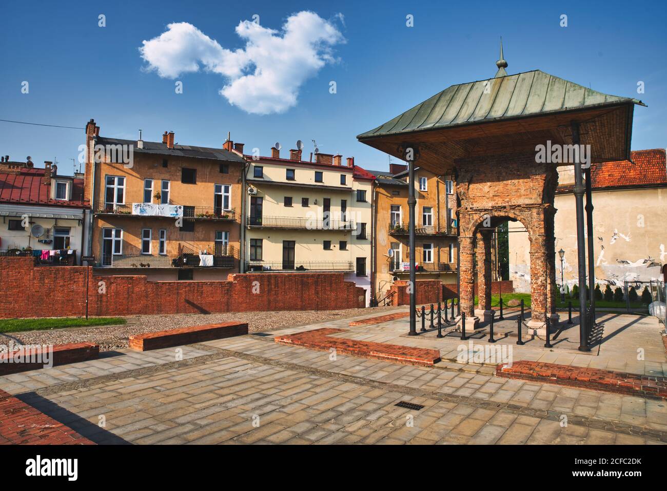 Tarnow, June 2020: Remnants of the Jewish synagogue, Bima or Bimah ...