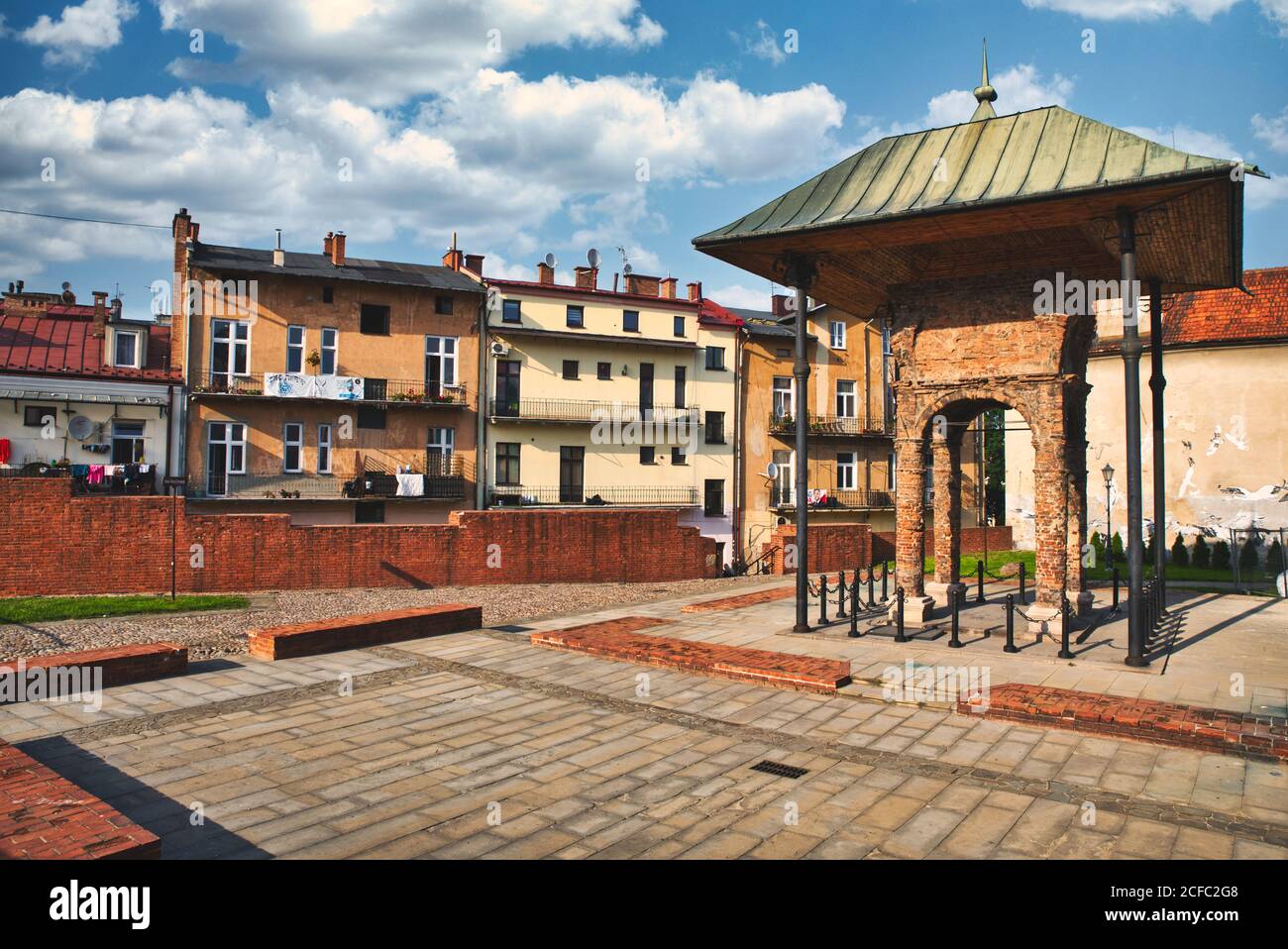 Tarnow, June 2020: Remnants of the Jewish synagogue, Bima or Bimah ...