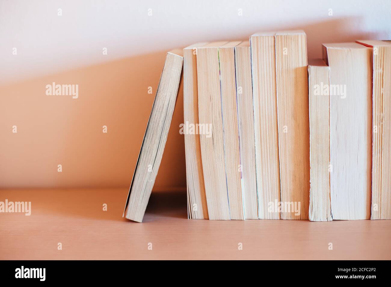 Antique old books standing up hi-res stock photography and images - Alamy