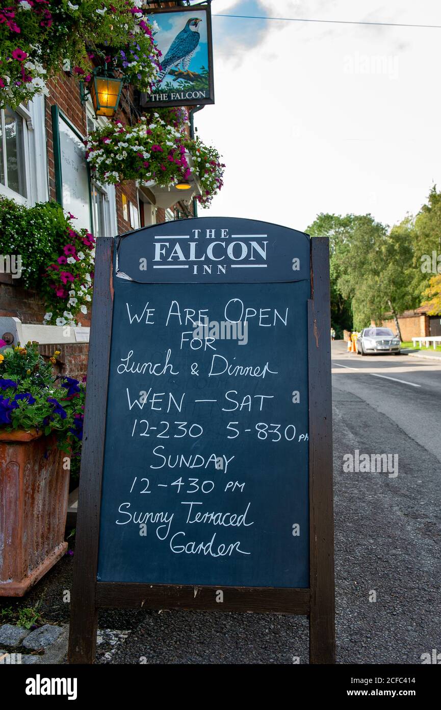 The falcon pub london hi-res stock photography and images - Alamy