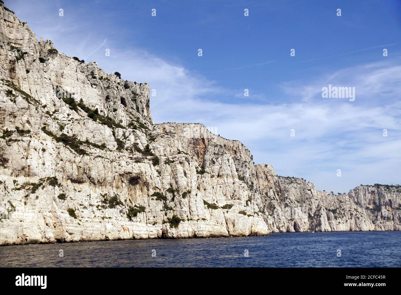White limestone rocks hi-res stock photography and images - Alamy