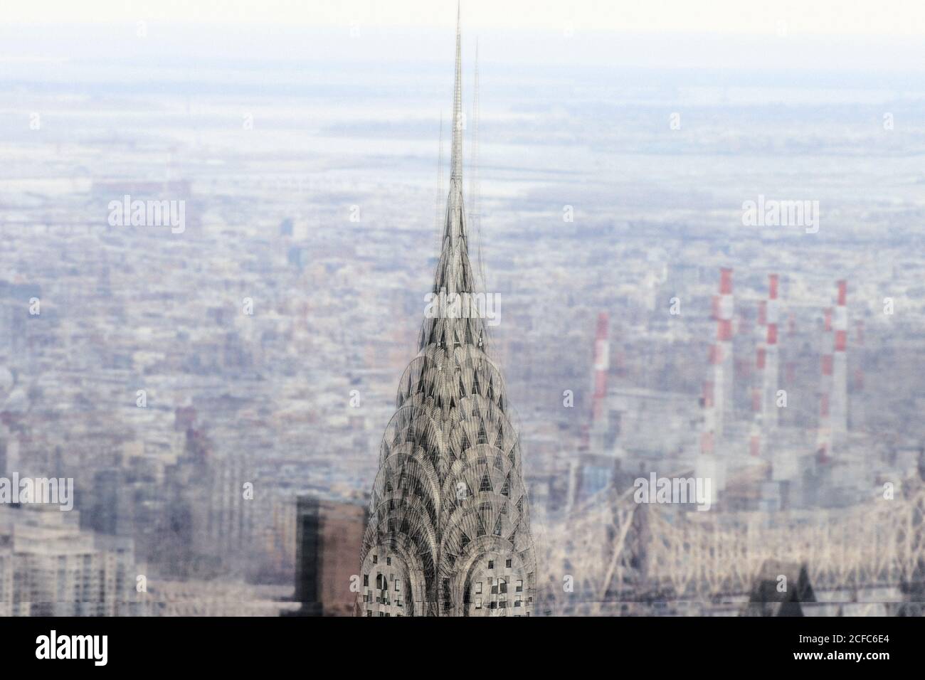Spike of contemporary high rise building Stock Photo - Alamy