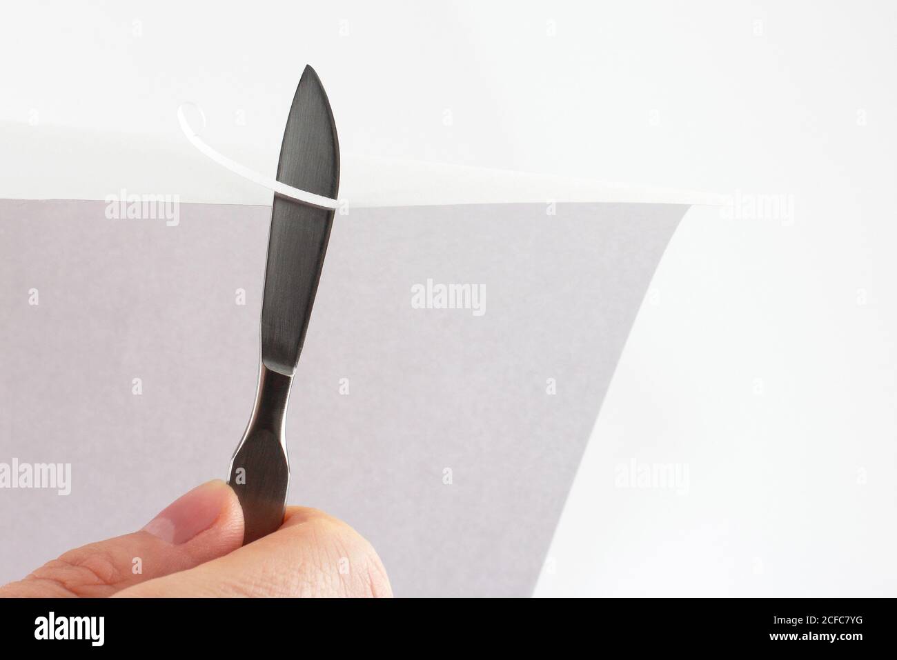 Scalpel paper hi-res stock photography and images - Alamy