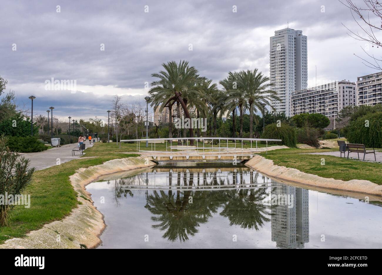 Turia River gardens Jardin del Turia, leisure and sport area ...