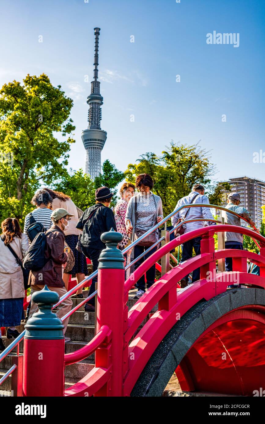 Kameido Tenjin Shrine Stock Photo - Alamy