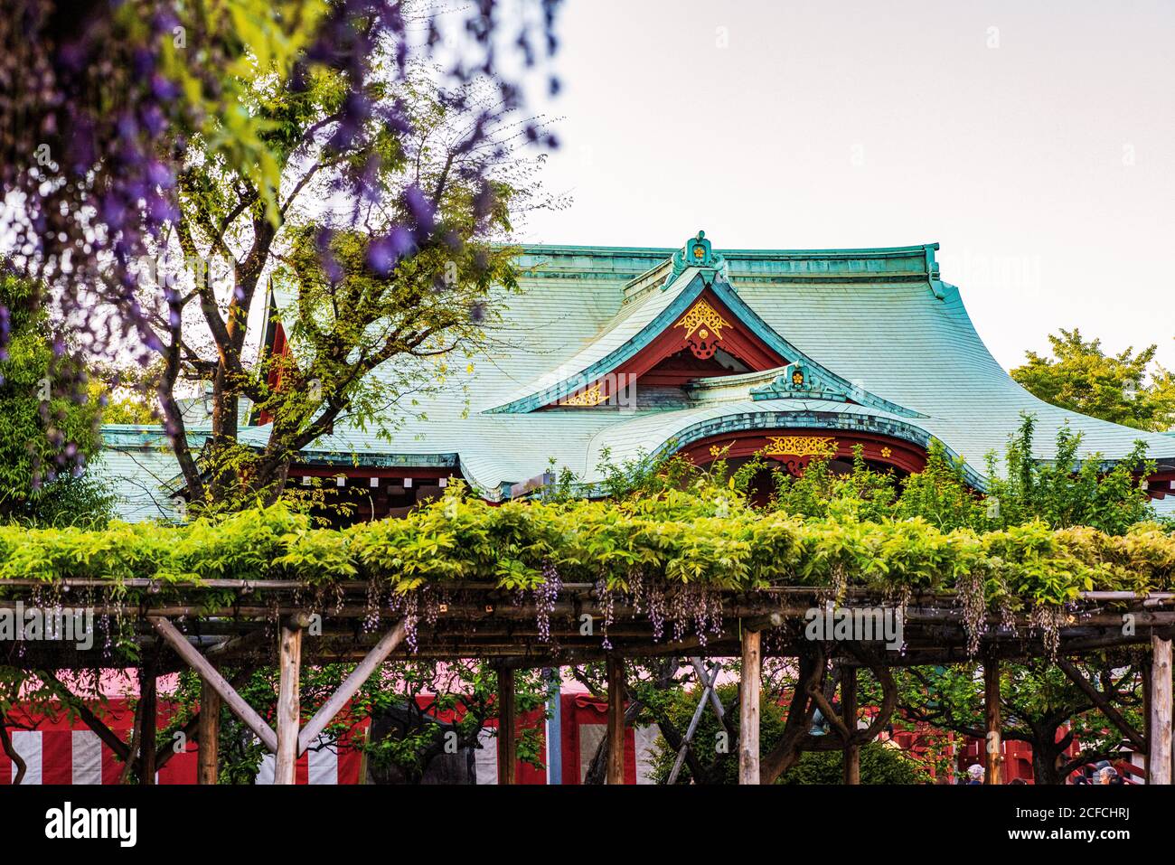 Kameido Tenjin Shrine Stock Photo - Alamy