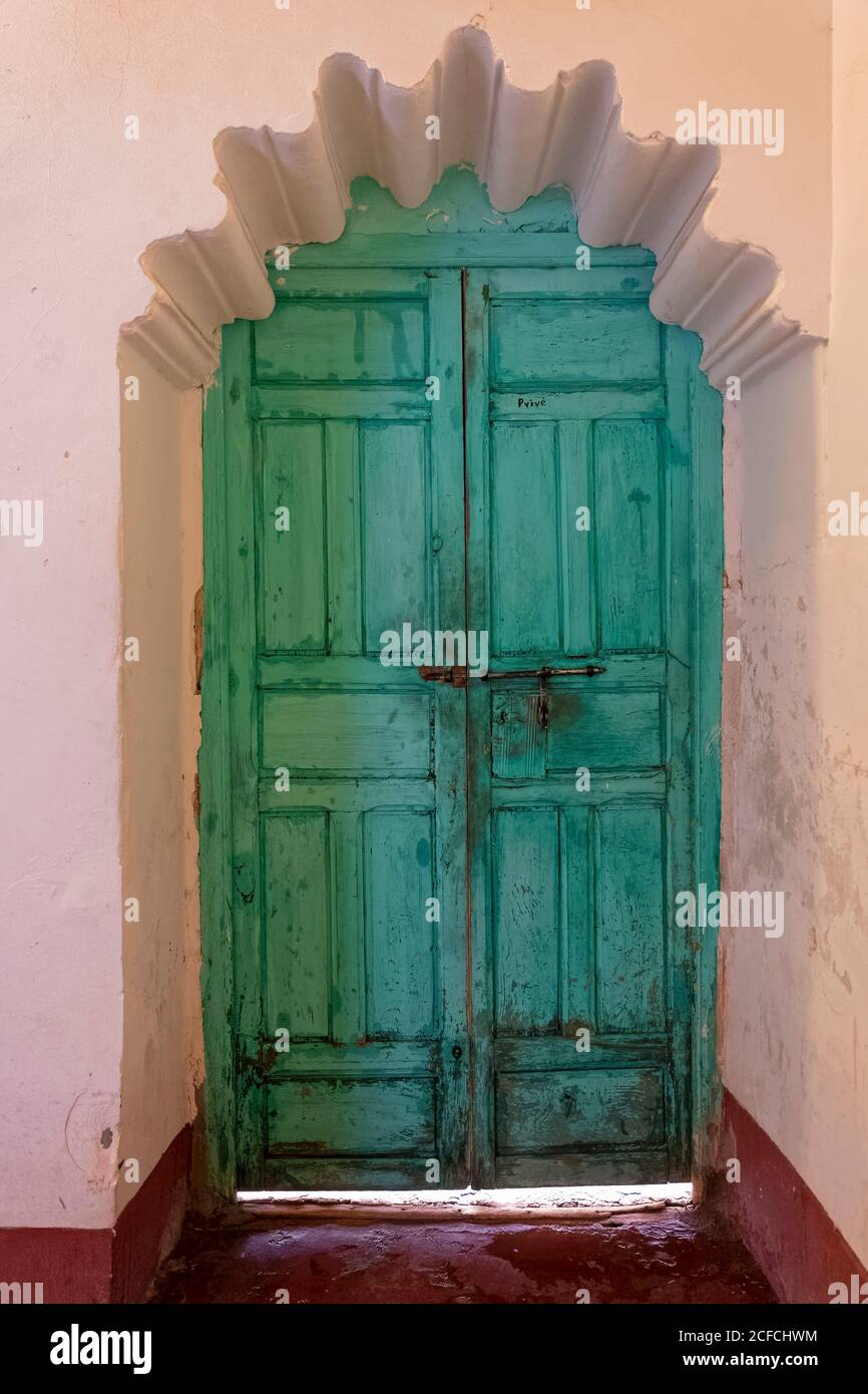 Morocco green door hi-res stock photography and images - Alamy
