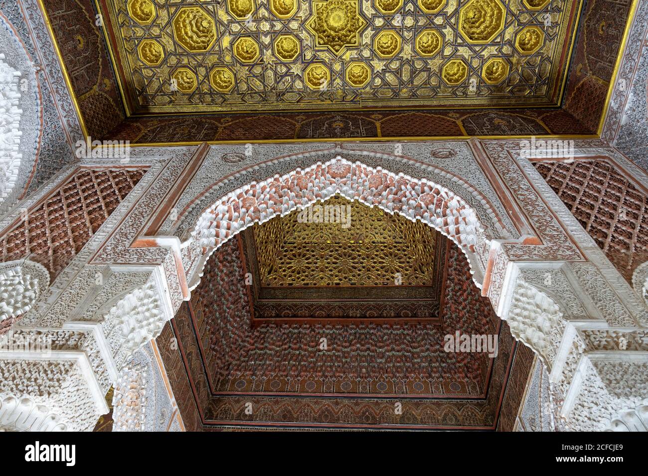 Islamic ceiling design hi-res stock photography and images - Alamy