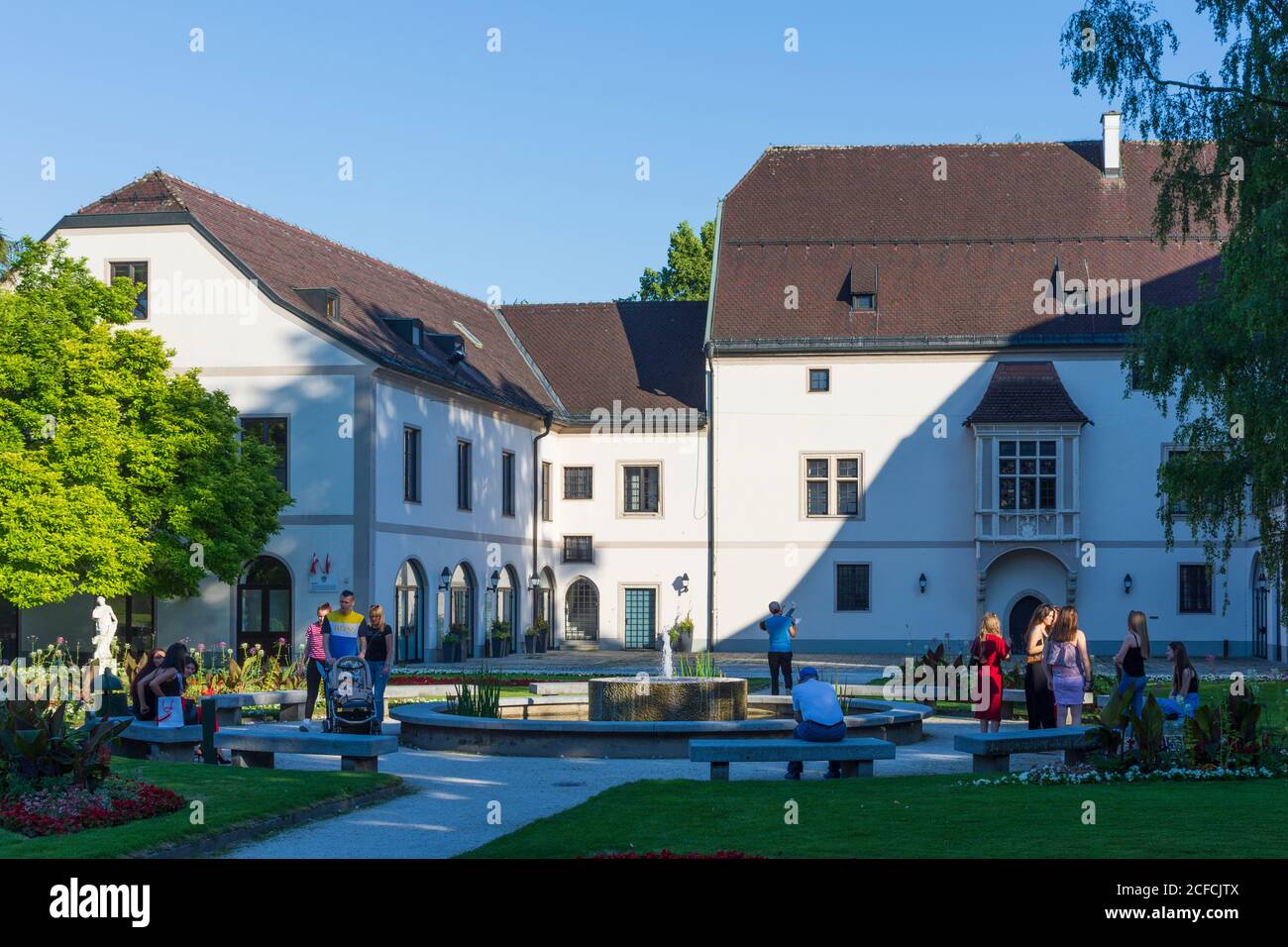 Burg park hi-res stock photography and images - Alamy