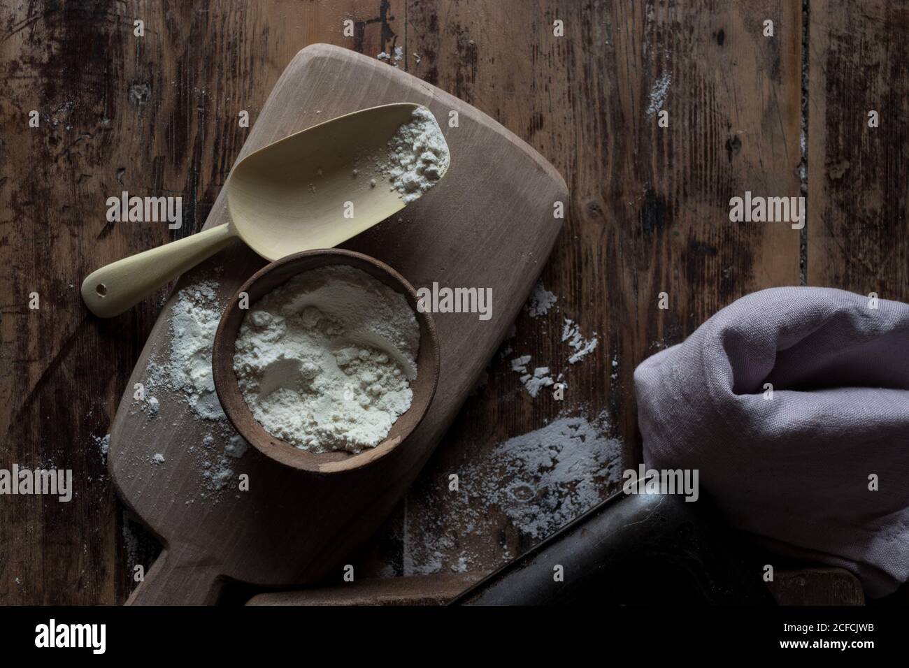 Flour cooking utensils on hi-res stock photography and images - Alamy