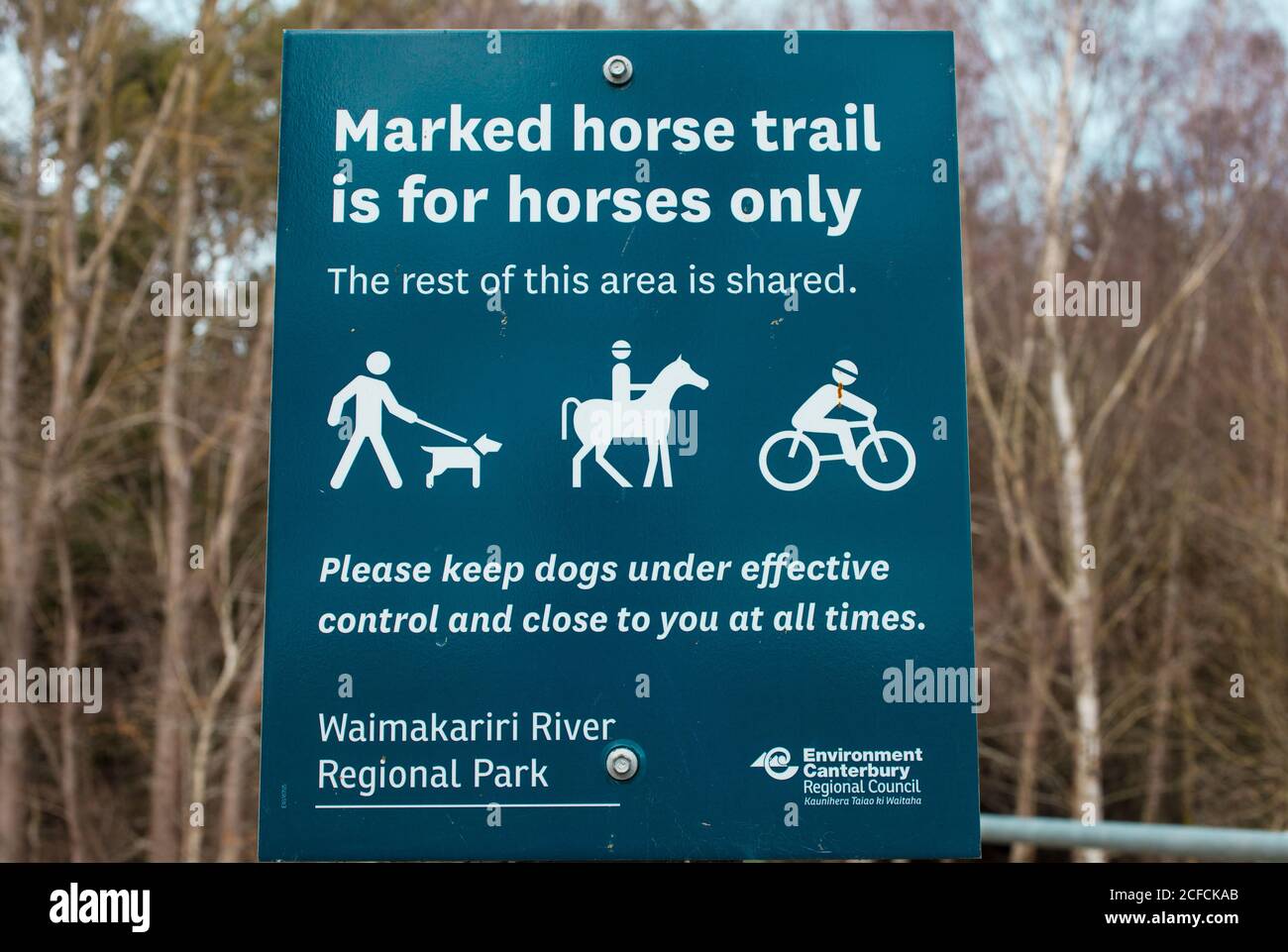 New Zealand Countryside, iconic kiwi scenes: warning signs: what's ...